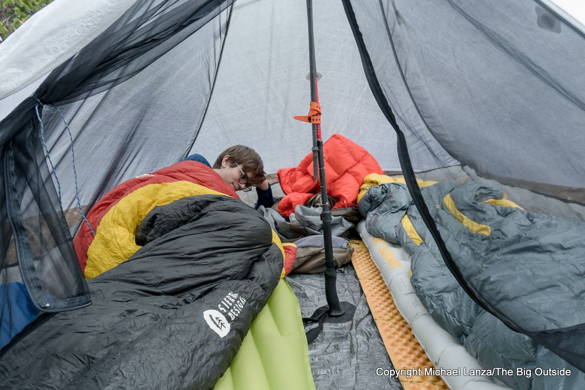 Review: Hyperlite Mountain Gear Ultamid 2 Ultralight Pyramid Tent - The ...